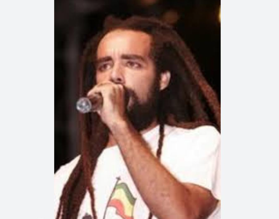 Avec son single : « Rezistans », le chanteur reggae Jah Nesta fait son ...